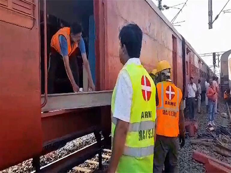 Restoration work underway after 3 coaches of Secunderabad-Shalimar SF Express derail